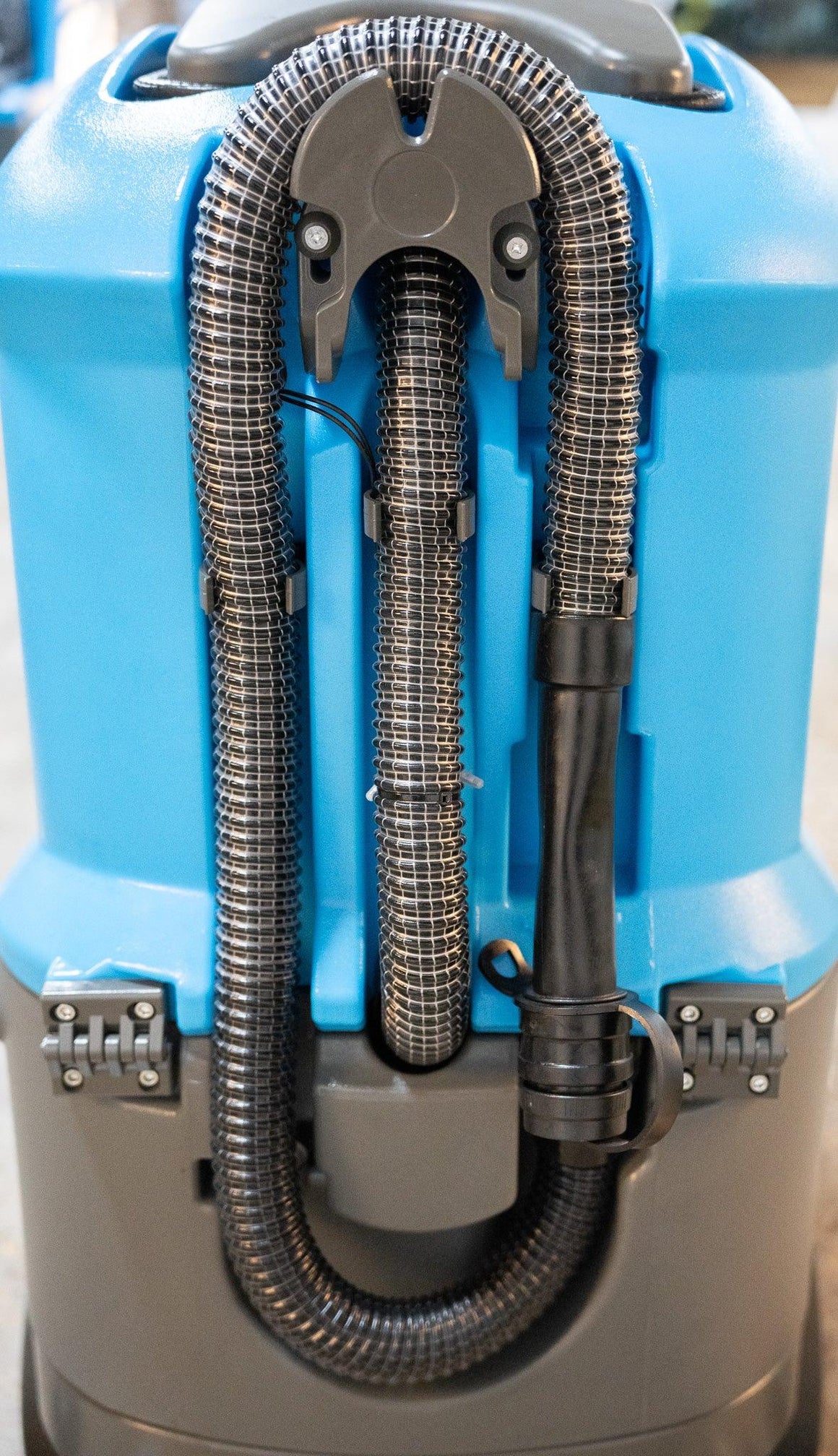 X-SCRUB RIDER 20 – Intelligent Design Manufacturing